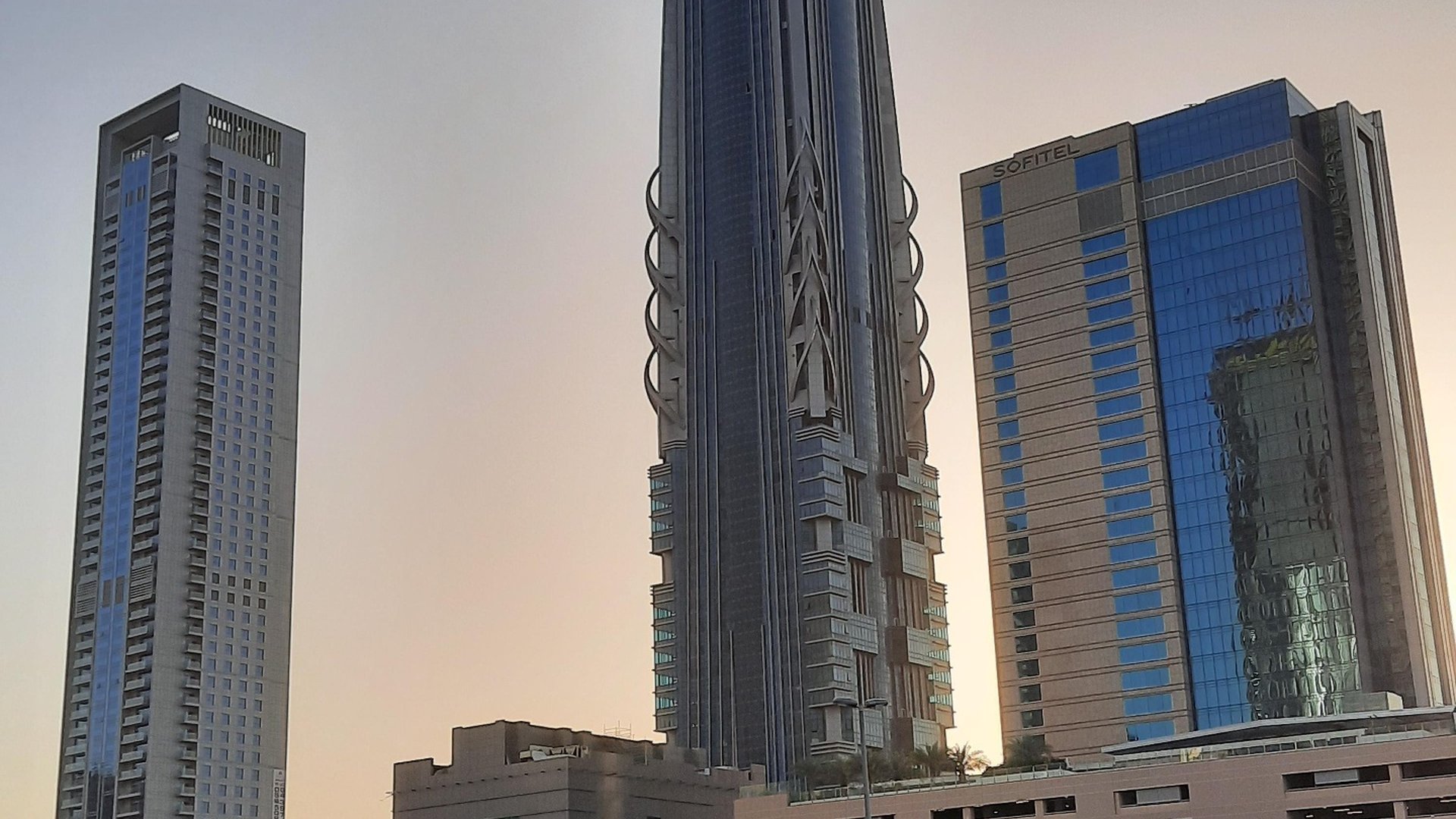 AL HIKMA TOWER in Downtown Dubai (Downtown Burj Dubai), UAE № 308053 ...