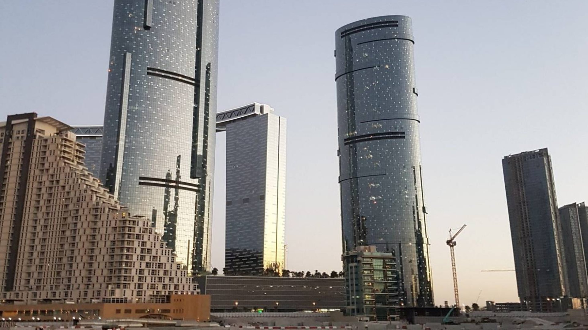 SKY TOWER in Al Reem Island, Abu Dhabi, UAE № 125637: prices, floor ...