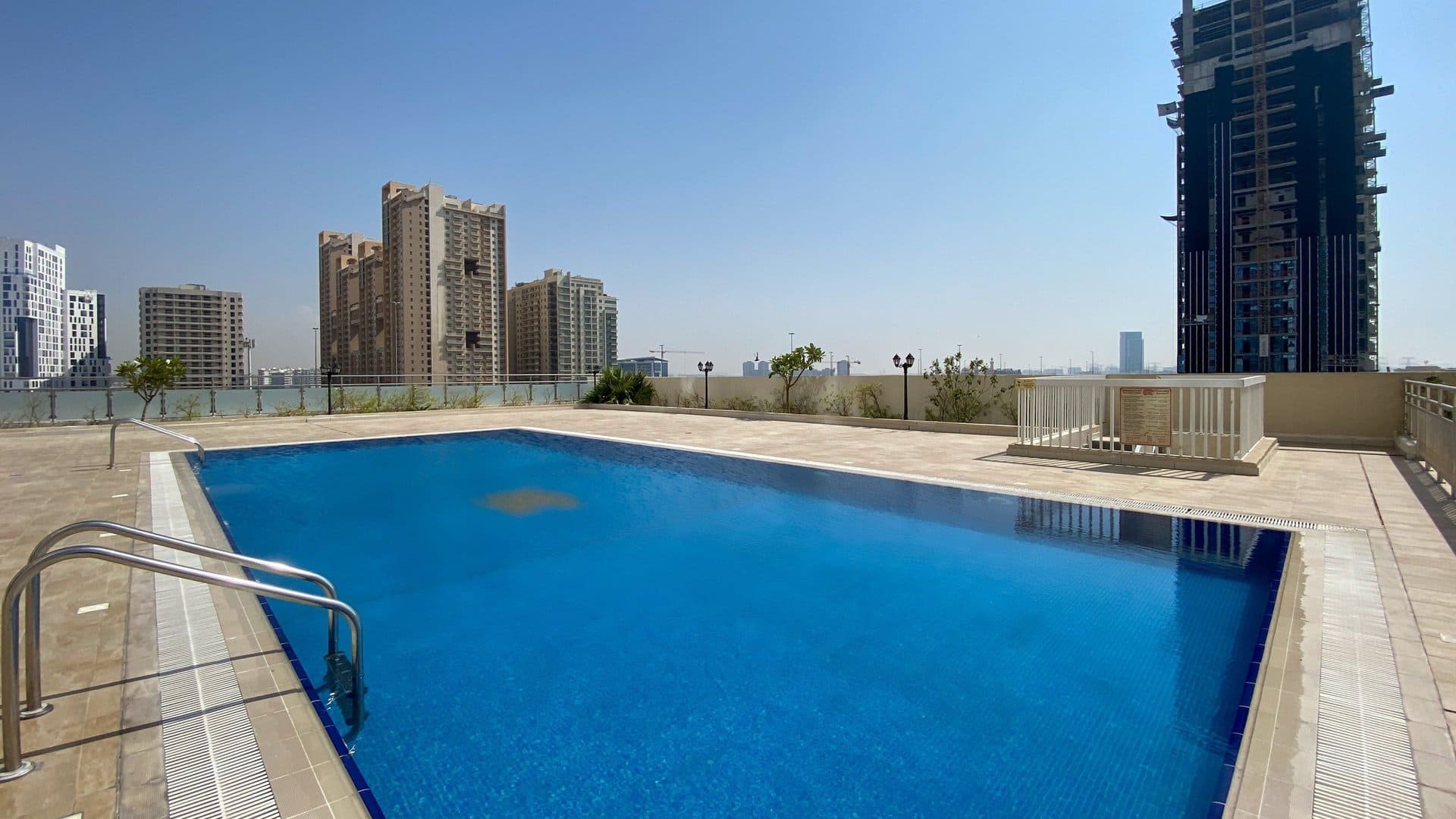 AL MANARA TOWER in Jumeirah Village Triangle, Dubai, UAE № 235129 from ...